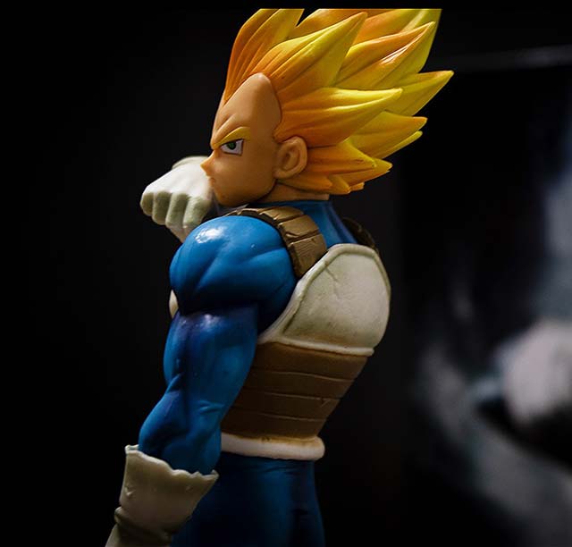 Super Saiyan Vegeta Figure Dragon Ball Collectible - Dragon Ball Z Merch